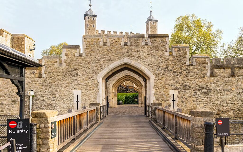 Tower of London Opening Hours, Times & Last Entry